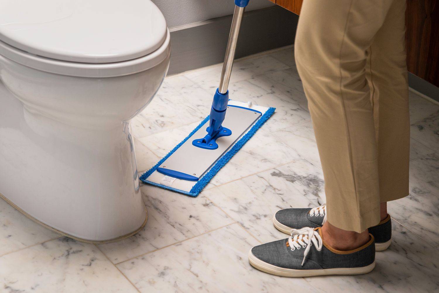 How to Clean a Commercial Bathroom: Experts Answered
